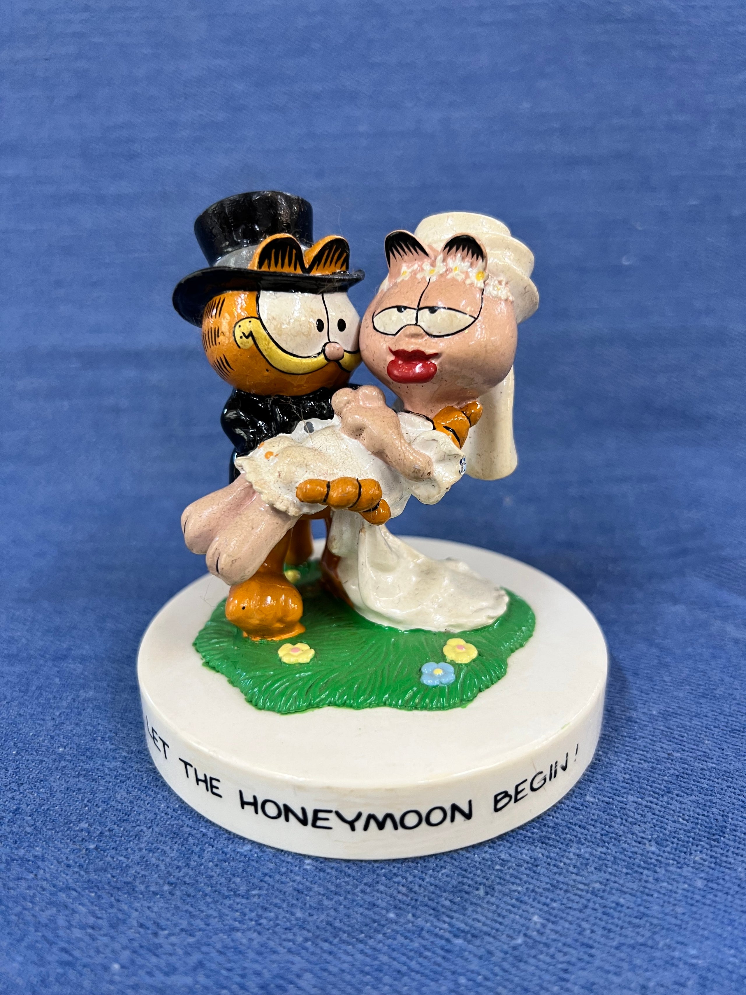 RARE Vintage Garfield Ceramic Statue/ Figurine: Honeymoon | WORKSHOP PGH